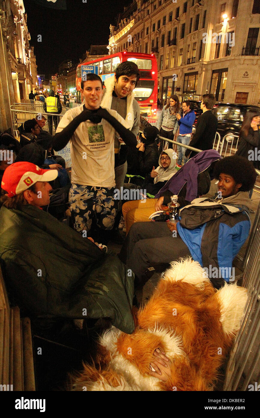 Eager Apple fans set up camp outside company's flagship UK store in ...