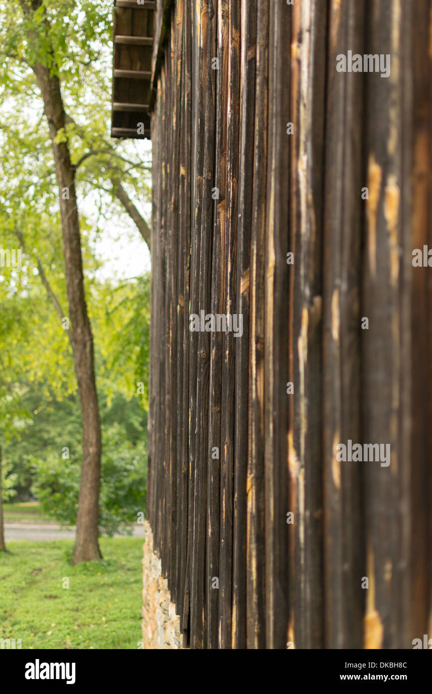 Shingled siding hi-res stock photography and images - Alamy