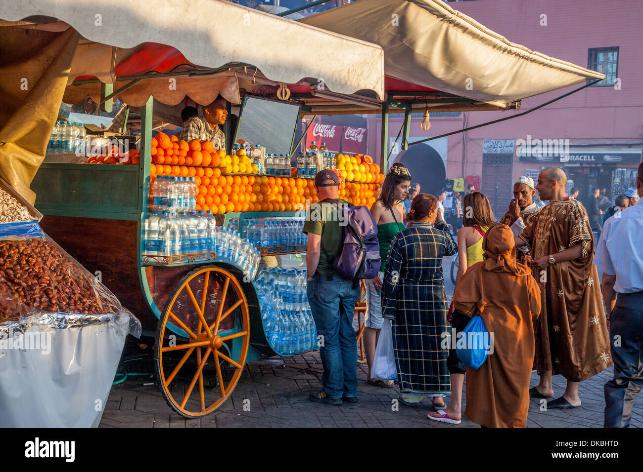 Juice Stall Serving Freshly Squeezed Orange Juice, Jemaa el-fna Square ...