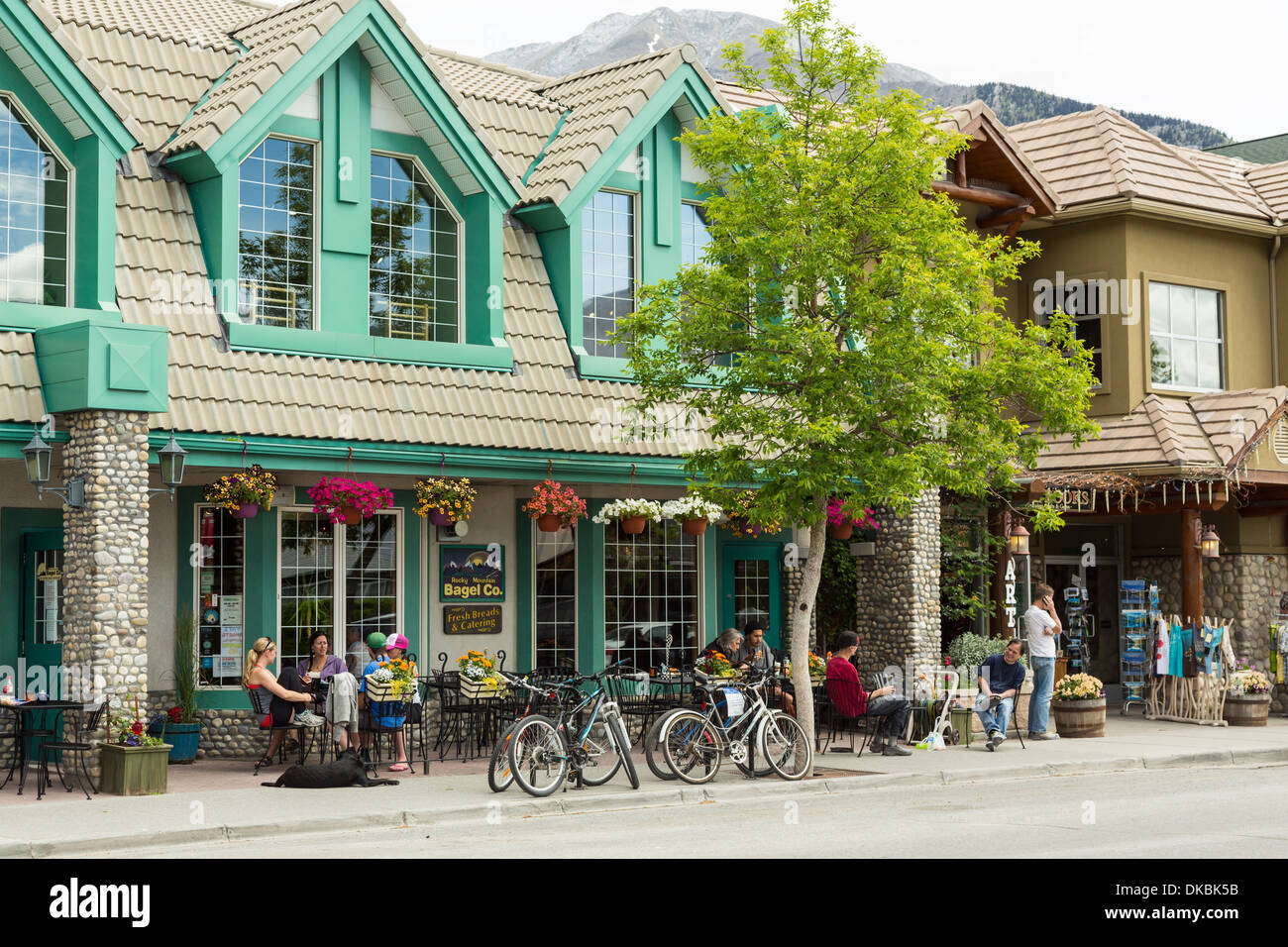 Shops of canmore hi-res stock photography and images - Alamy