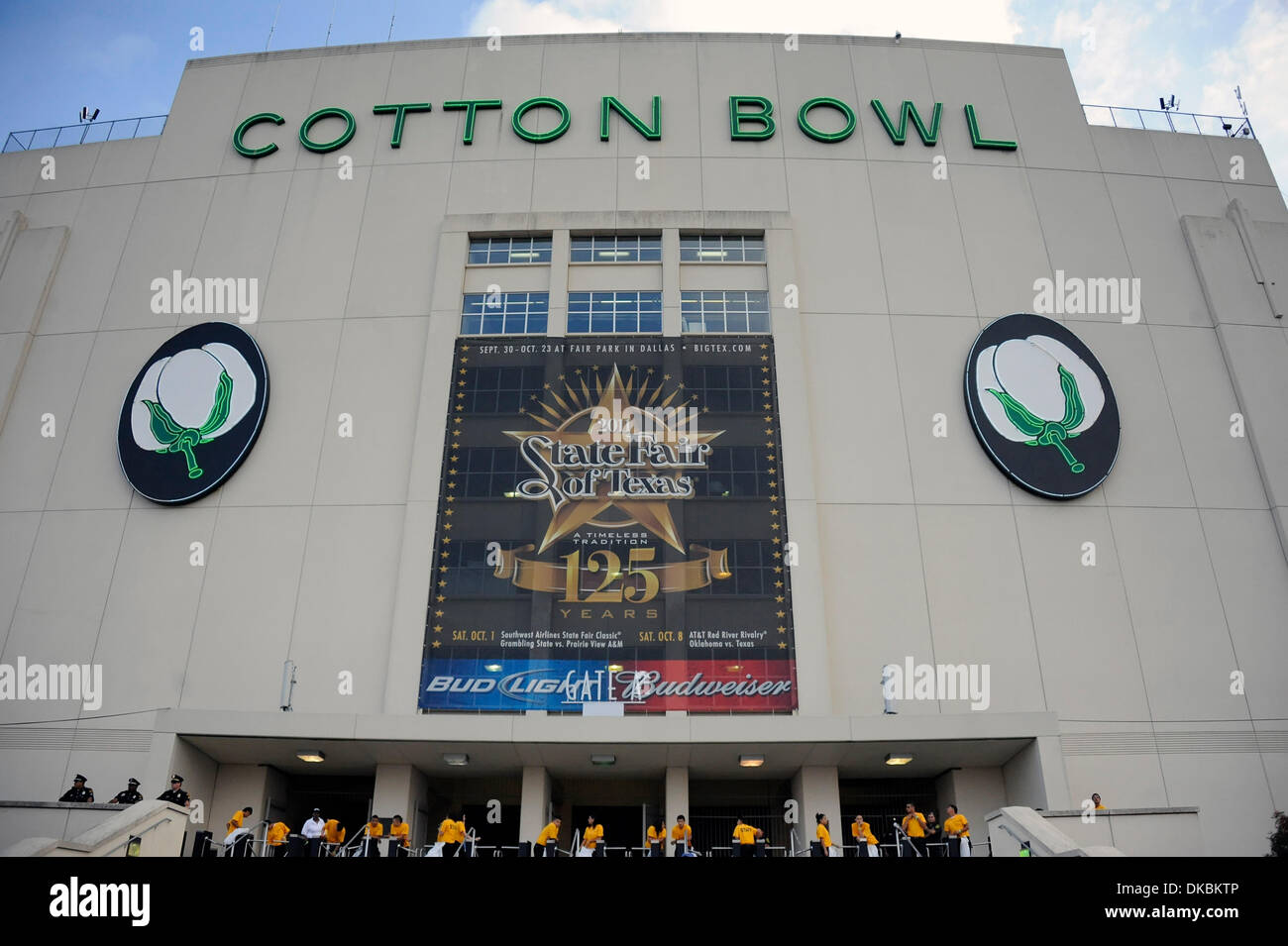 Oct. 8, 2011 - Dallas, Texas, U.S - The front of the Cotton Bowl, home ...