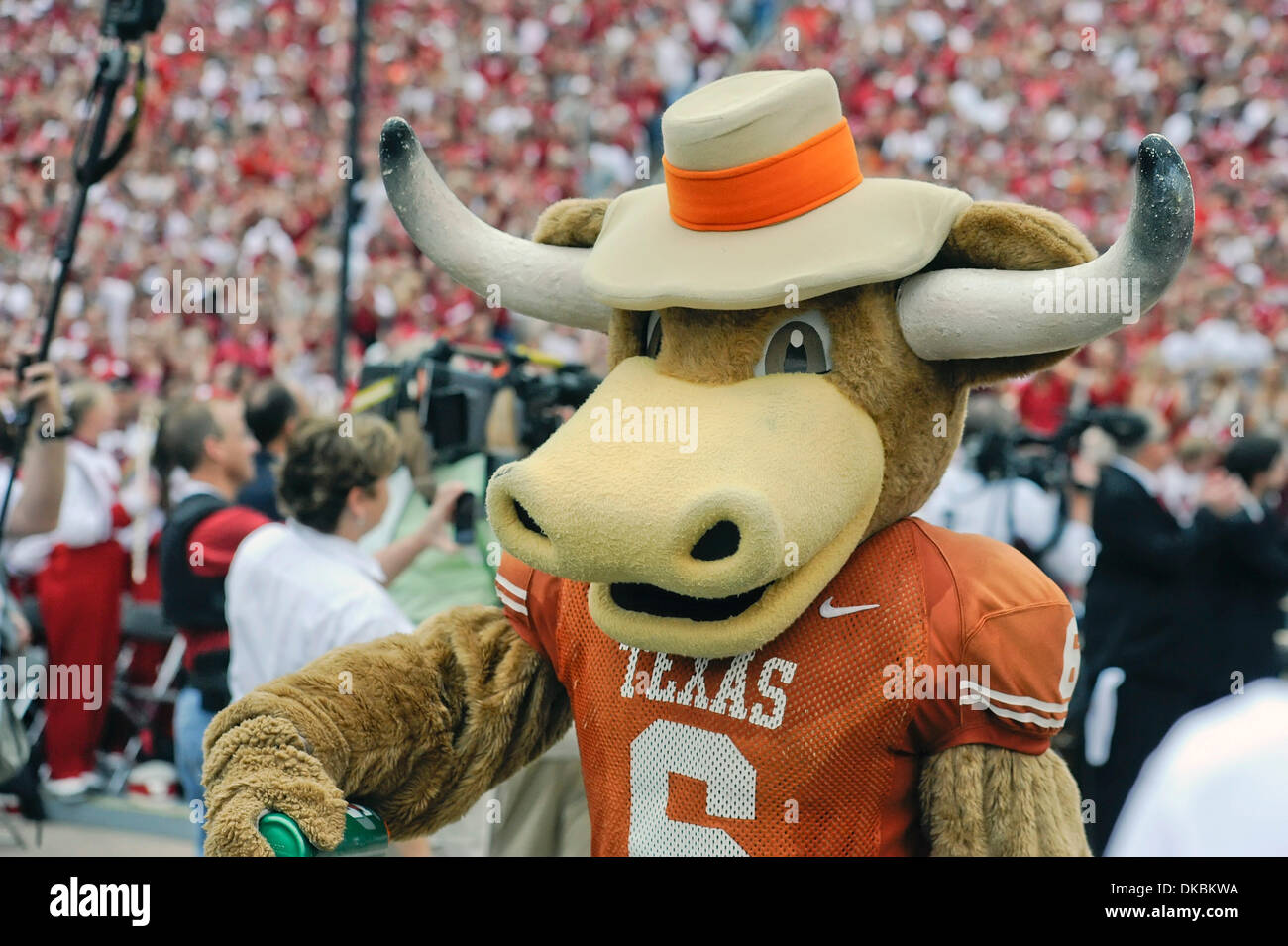 Oklahoma sooners mascot hi-res stock photography and images - Alamy