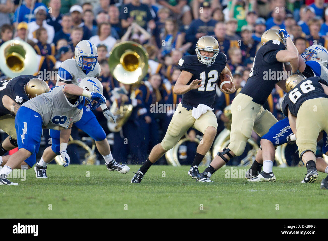Oct. 8, 2011 - South Bend, Indiana, U.S - Notre Dame quarterback Andrew ...