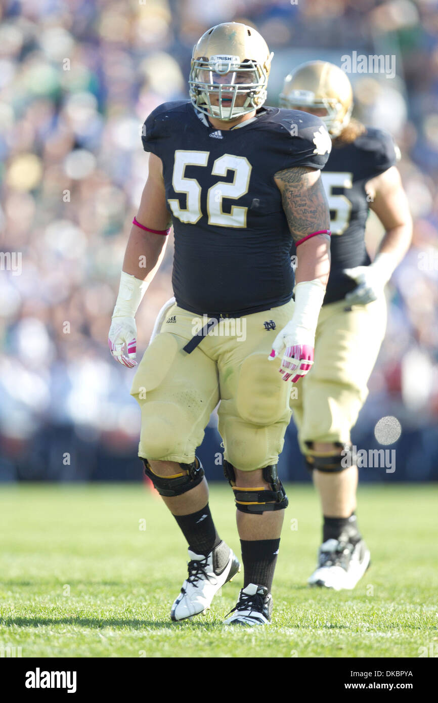 Oct. 8, 2011 - South Bend, Indiana, U.S - Notre Dame center Braxston ...