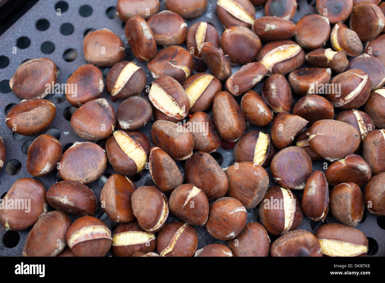 Chestnut roasting hi-res stock photography and images - Alamy