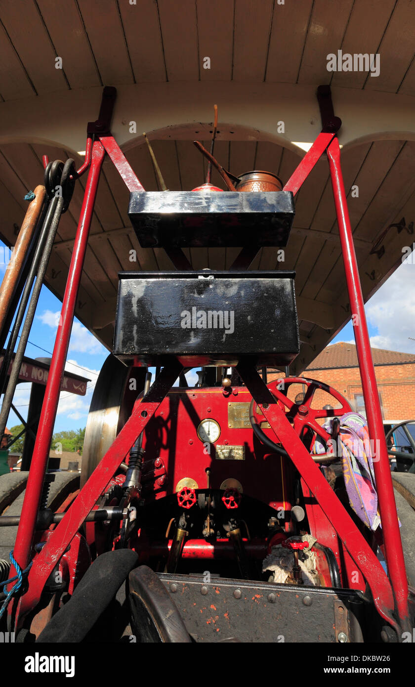 Engine Oil Cans High Resolution Stock Photography and Images - Alamy