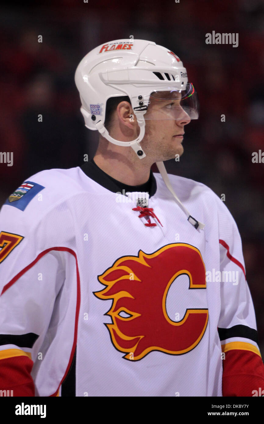 Canada quebec montreal montreal canadiens calgary flames hi-res stock ...