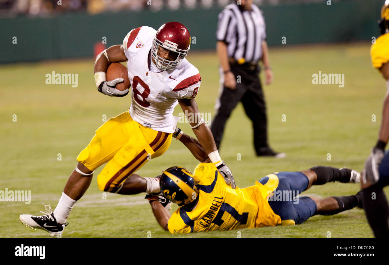 Oct. 13, 2011 - San Francisco, CA, USA - USC's Nick Perry breaks the ...