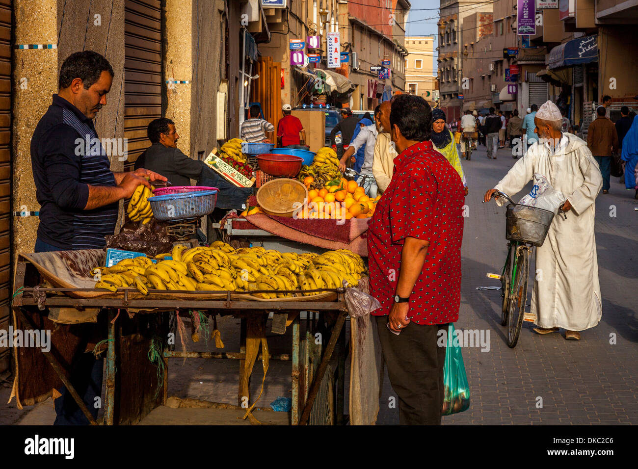 Street Market, Taroudant, Sous Valley, Morocco Stock Photo - Alamy