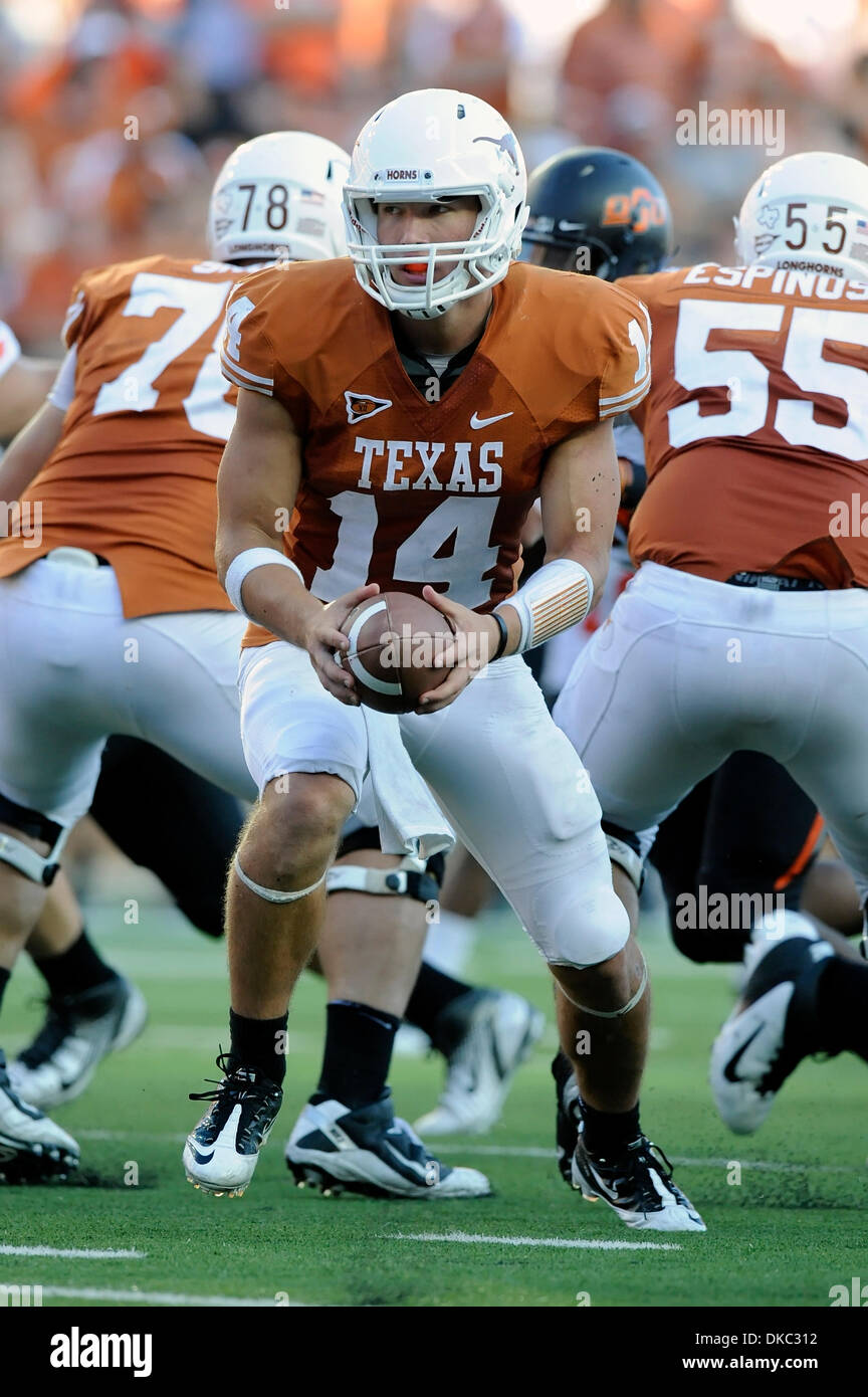 Oct. 15, 2011 - Austin, Texas, U.S - Texas Longhorns quarterback David ...
