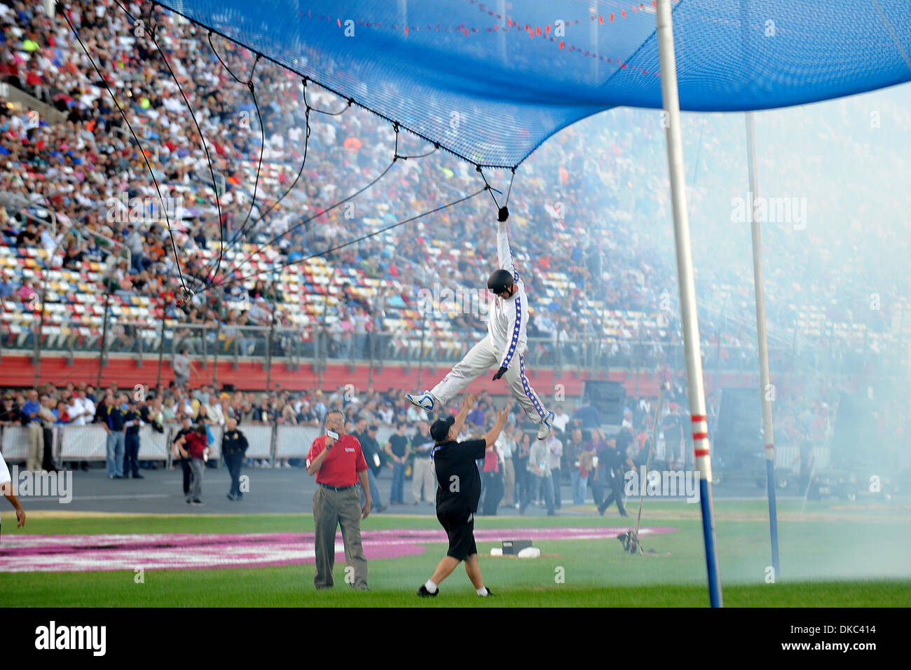 Human cannonball hi-res stock photography and images - Alamy