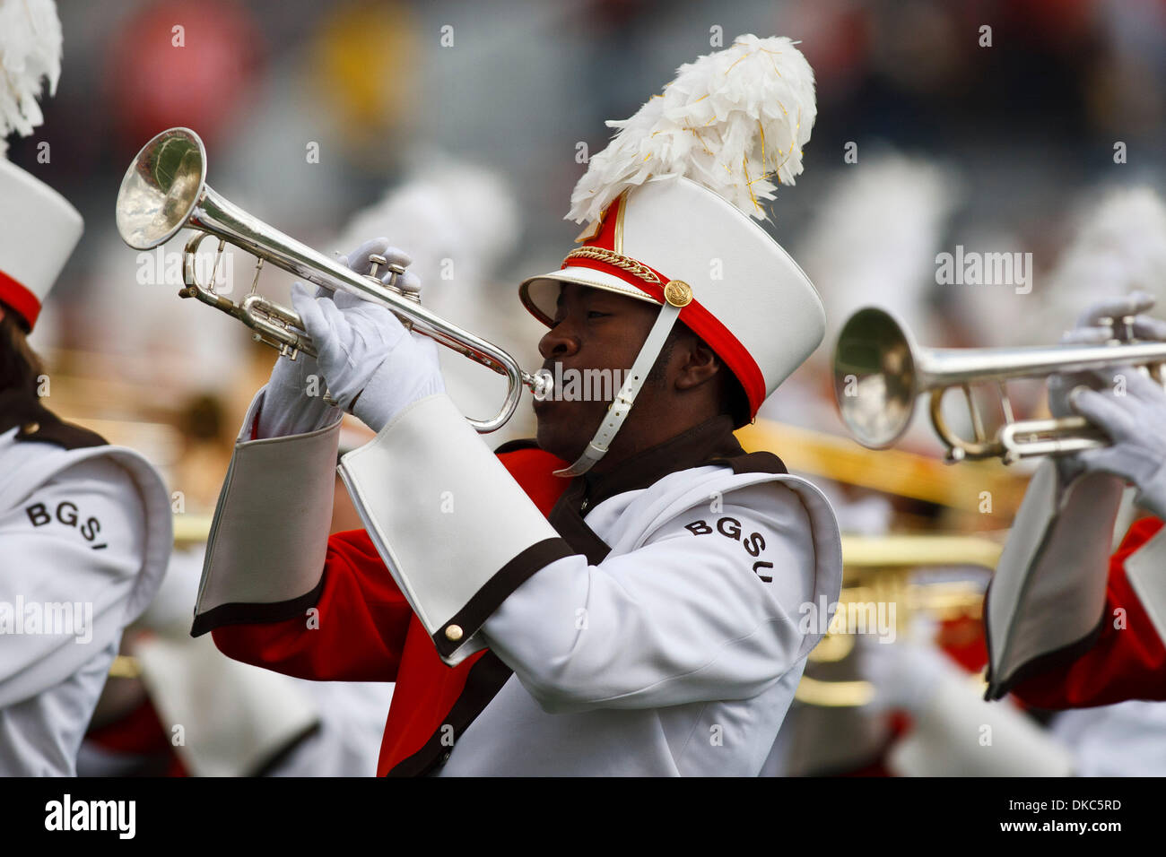 Oct. 15, 2011 - Bowling Green, Ohio, U.S - A member of the Bowling ...