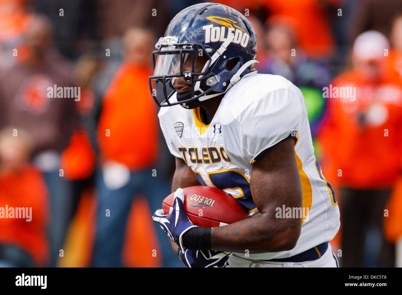 First division trophy hi-res stock photography and images - Alamy
