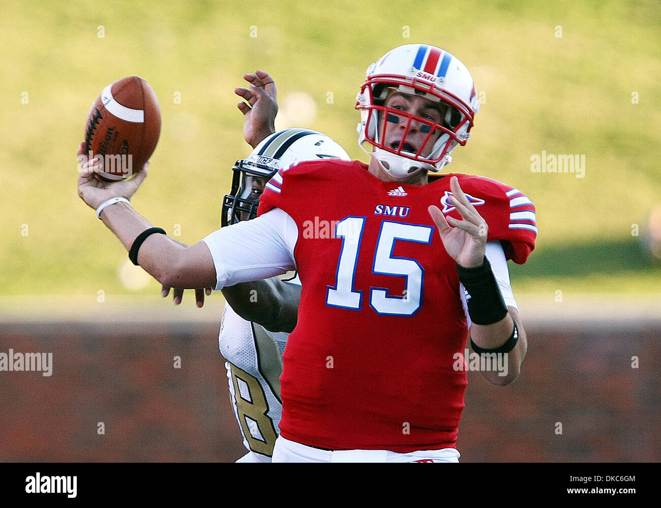 Knights arm hi-res stock photography and images - Alamy