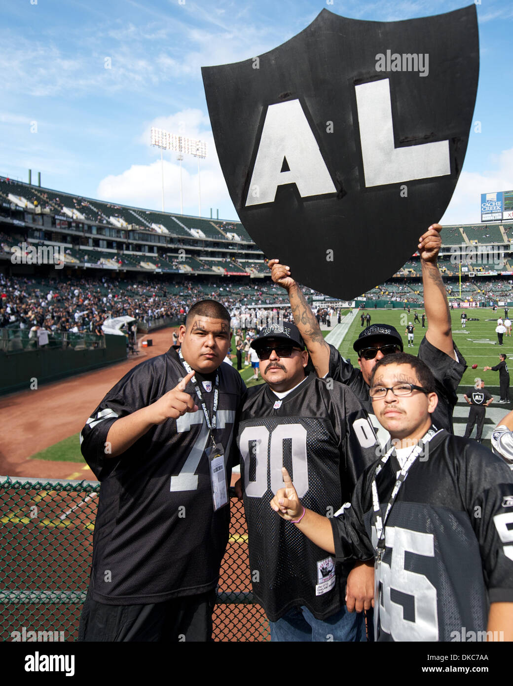 Nfl shield hi-res stock photography and images - Alamy