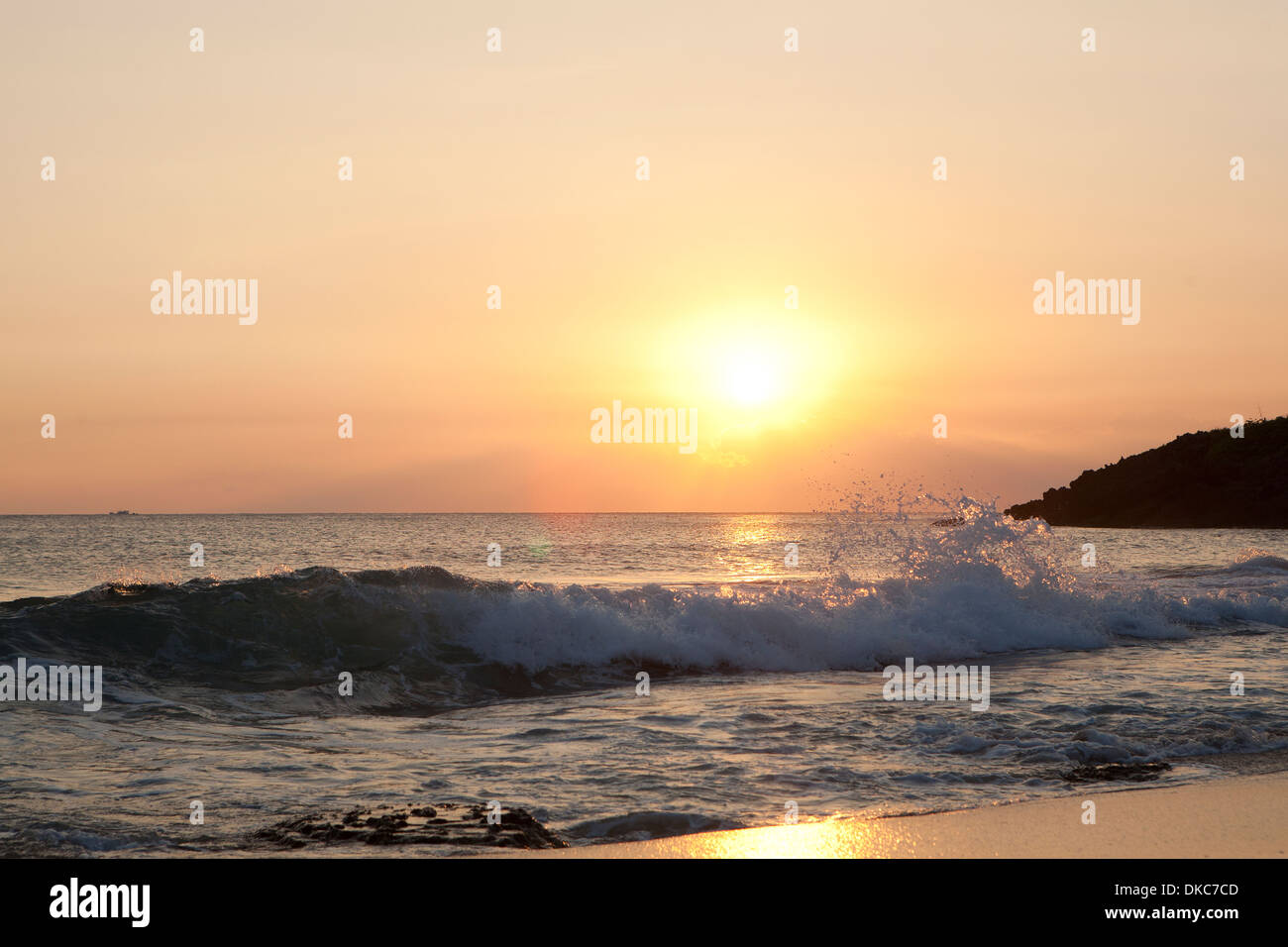 Sunset across the sea, at Kending beach in the South of Taiwan Stock ...