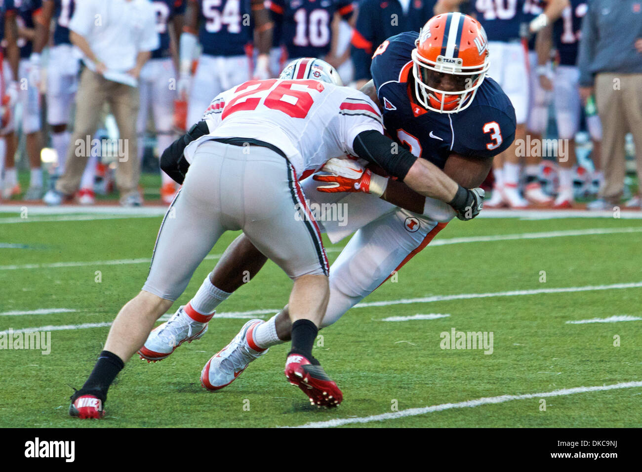 Illinois fighting illini tight end hi-res stock photography and images ...