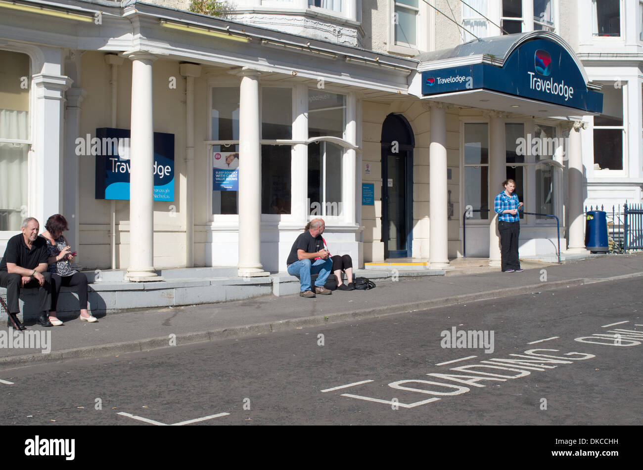 Smoking in public places hi-res stock photography and images - Alamy