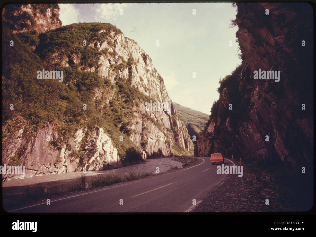 Inside keystone canyon hi-res stock photography and images - Alamy