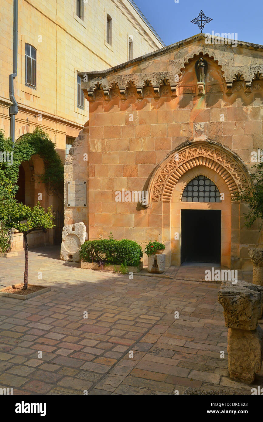 entrance to the temple in Jerusalem Stock Photo - Alamy