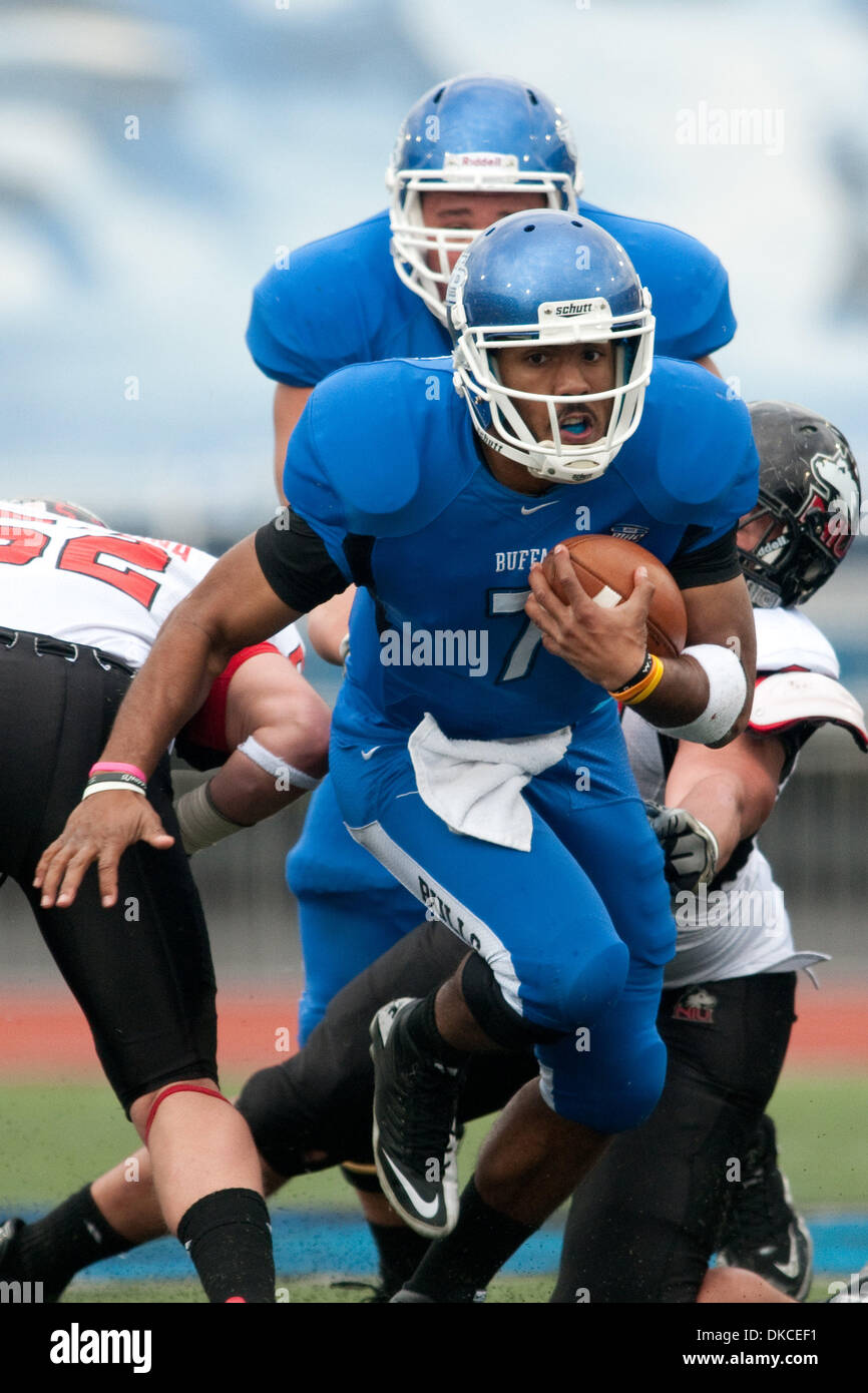 Oct. 22, 2011 - Buffalo, New York, U.S - Buffalo Bulls quarterback ...