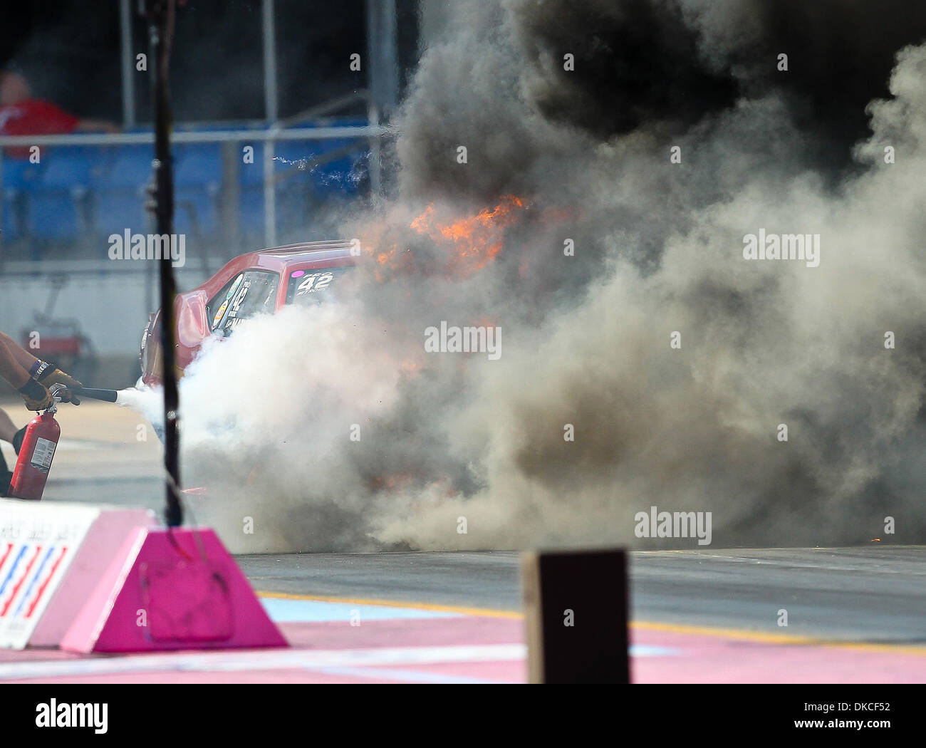 Pro mod cars drag racing hi-res stock photography and images - Alamy