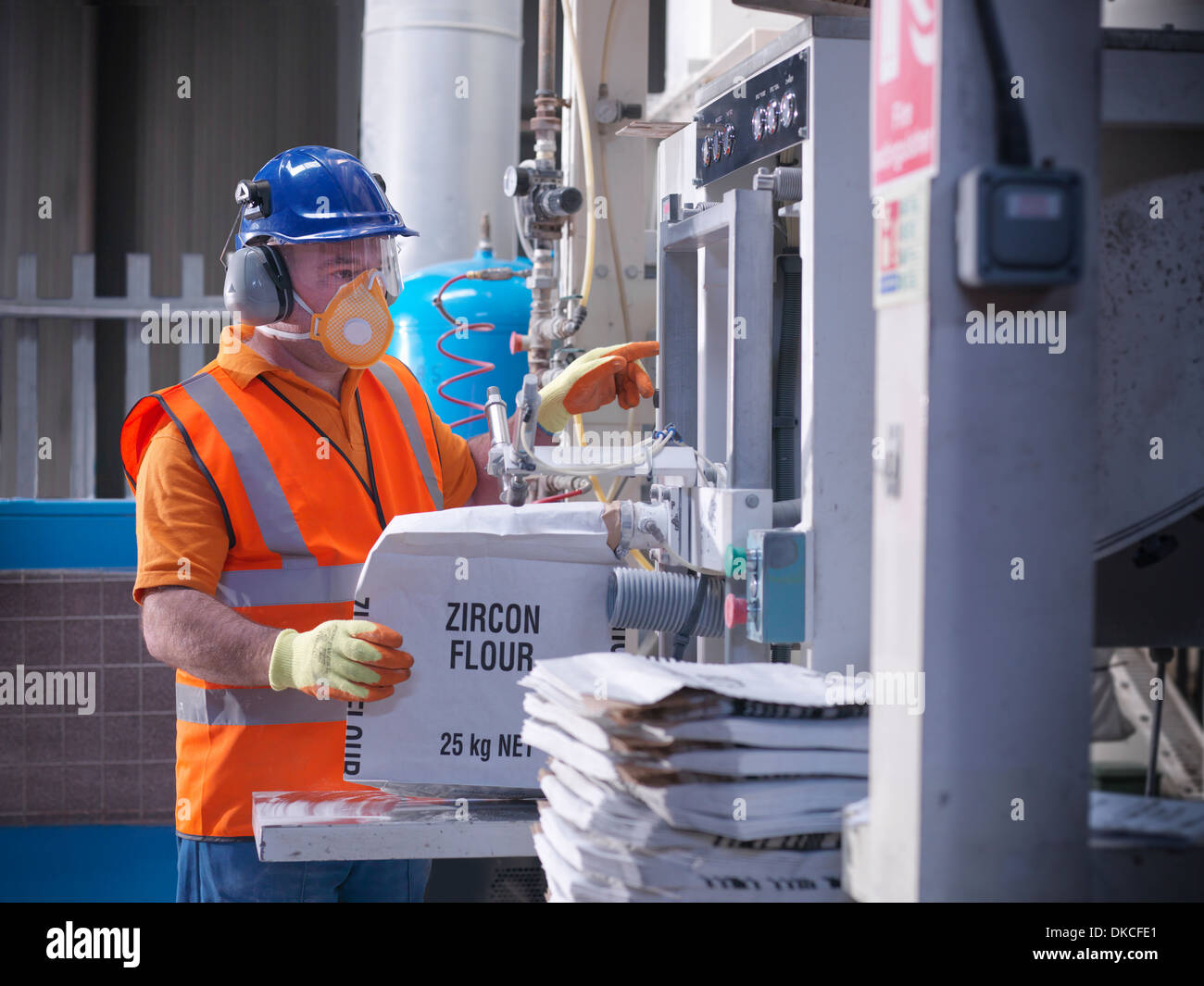 Bags flour factory hi-res stock photography and images - Alamy