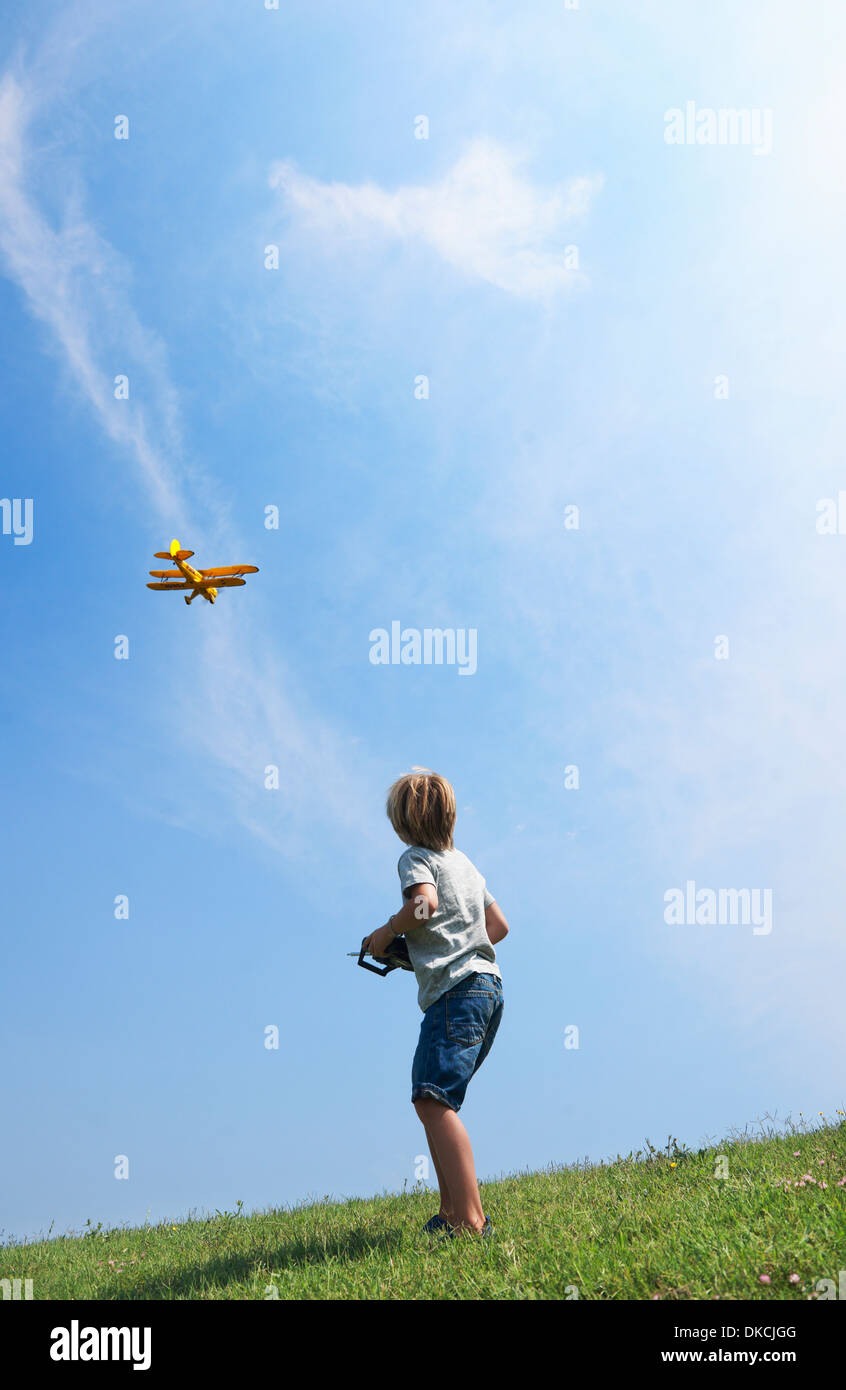 Child model airplane hi-res stock photography and images - Alamy