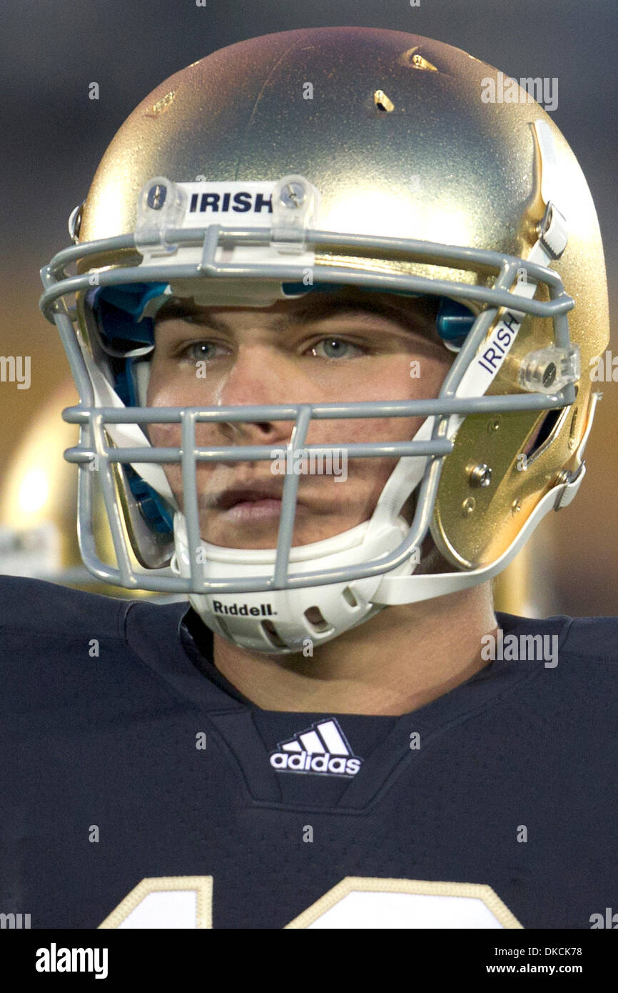 Oct. 22, 2011 - South Bend, Indiana, U.S - Notre Dame quarterback ...