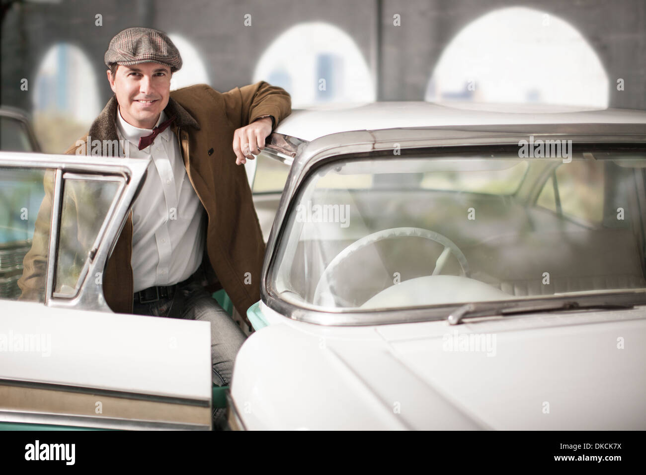 Vintage good looking man smiling hi-res stock photography and images ...