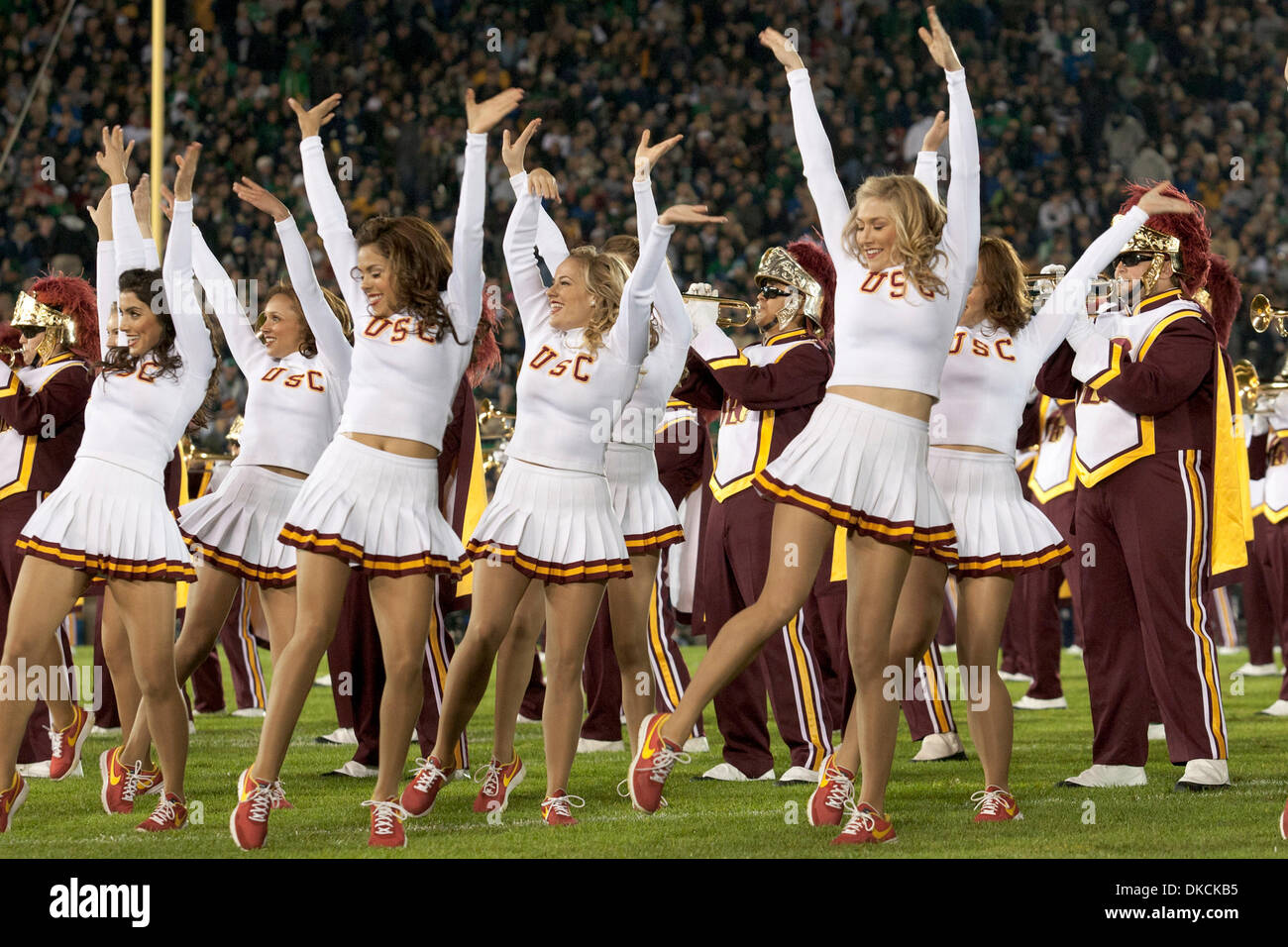 Usc song girls hi-res stock photography and images - Alamy