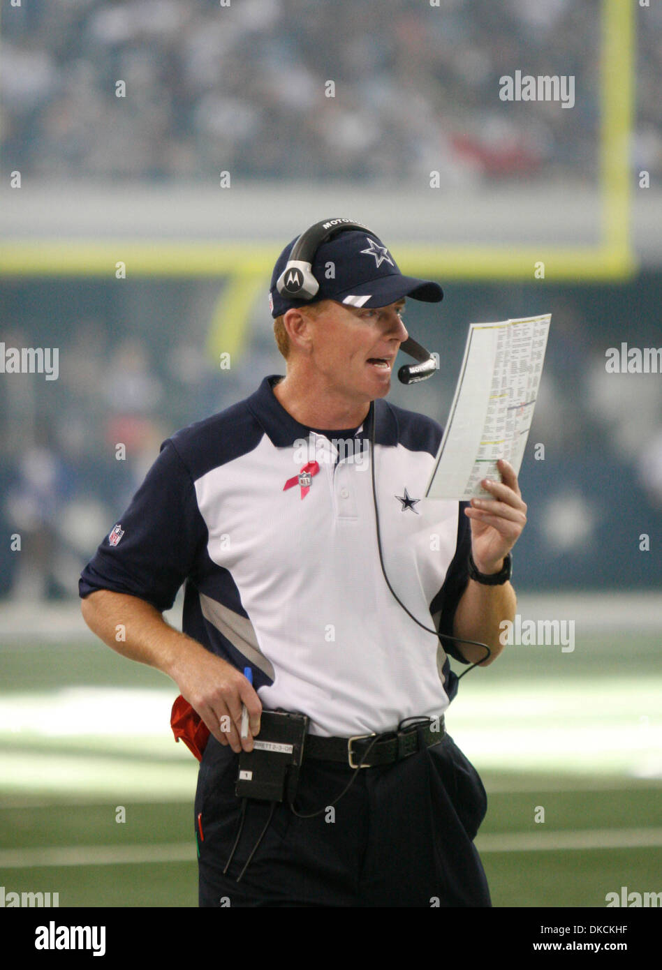 Oct. 23, 2011 - Arlington, Texas, U.S. - Dallas Cowboys head coach ...