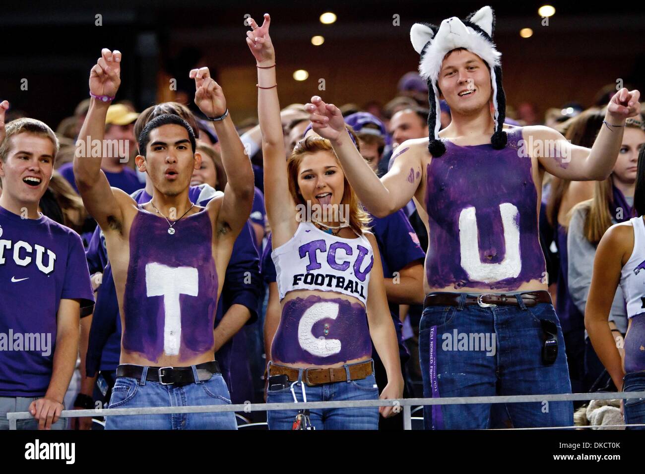 Oct. 28, 2011 - Arlington, Texas, US - TCU Horned Frogs fans cheer on ...