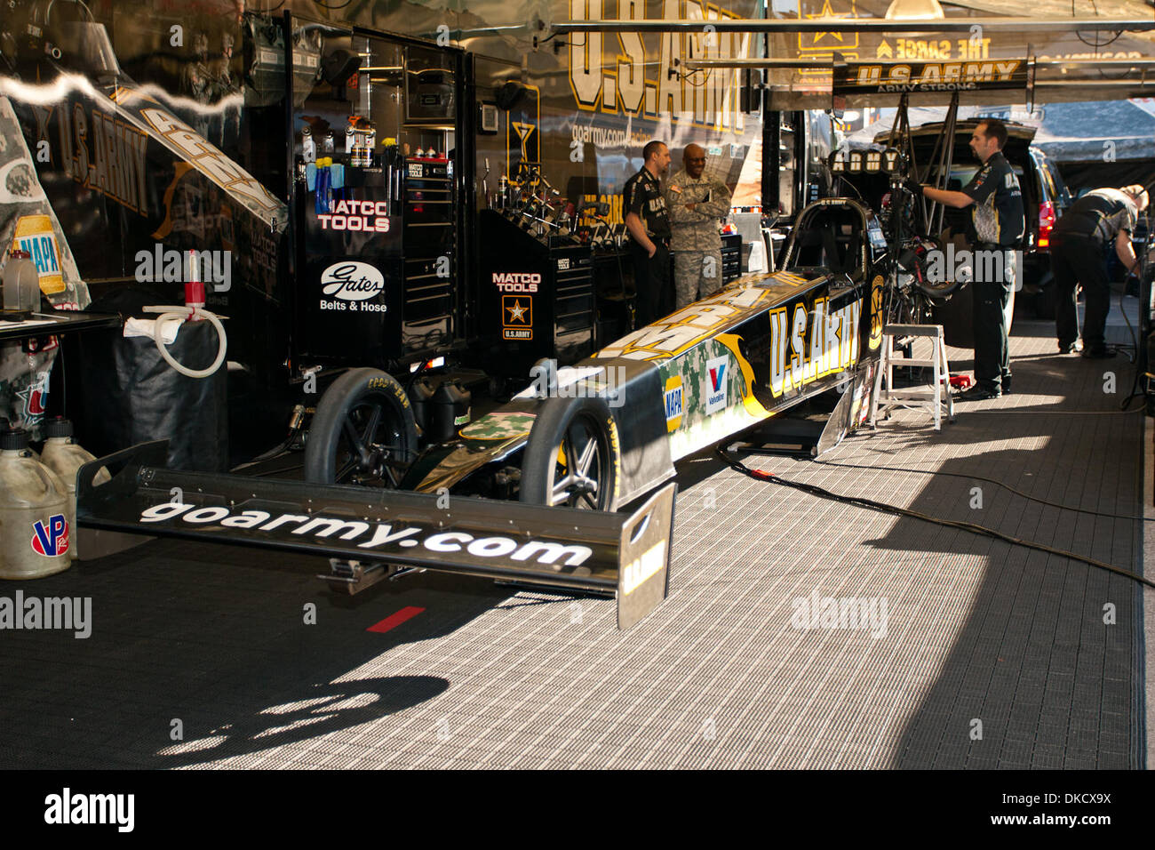 Oct. 29, 2011 - Las Vegas, Nevada, U.S - The crew of the U.S. Army DSR ...