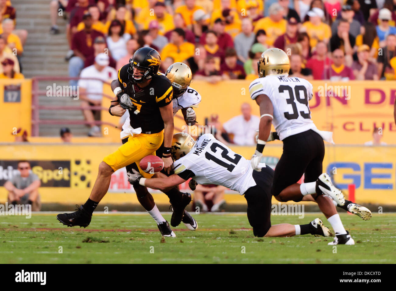 October 29, 2011: Arizona State quarterback Brock Osweiler #17 in ...