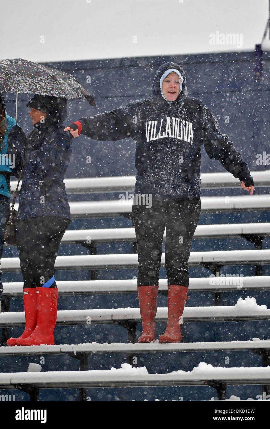 Football watch from the stands hi-res stock photography and images - Alamy