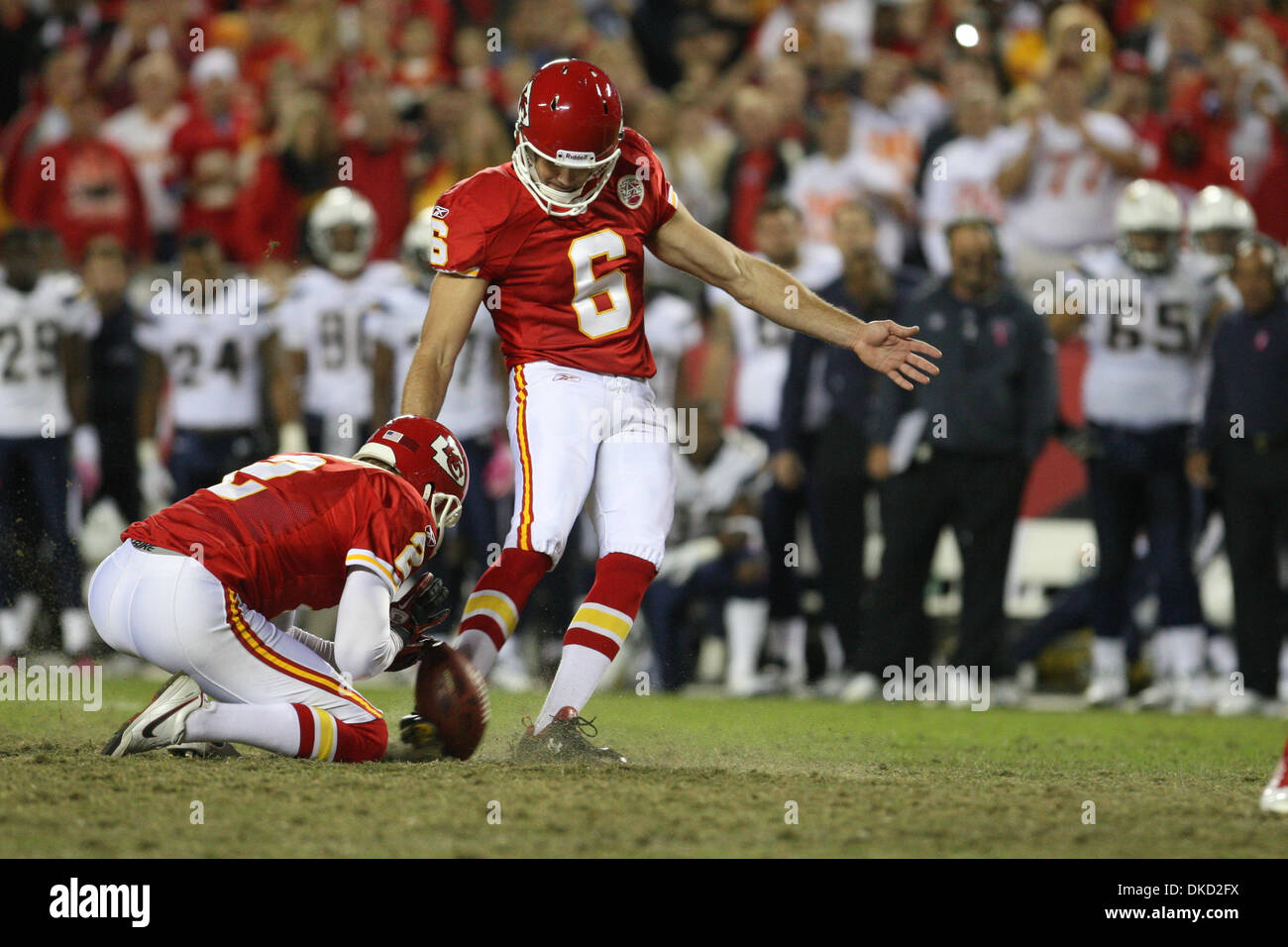 Oct. 31, 2011 - Kansas City, Missouri, U.S - Kansas City Chiefs kicker ...