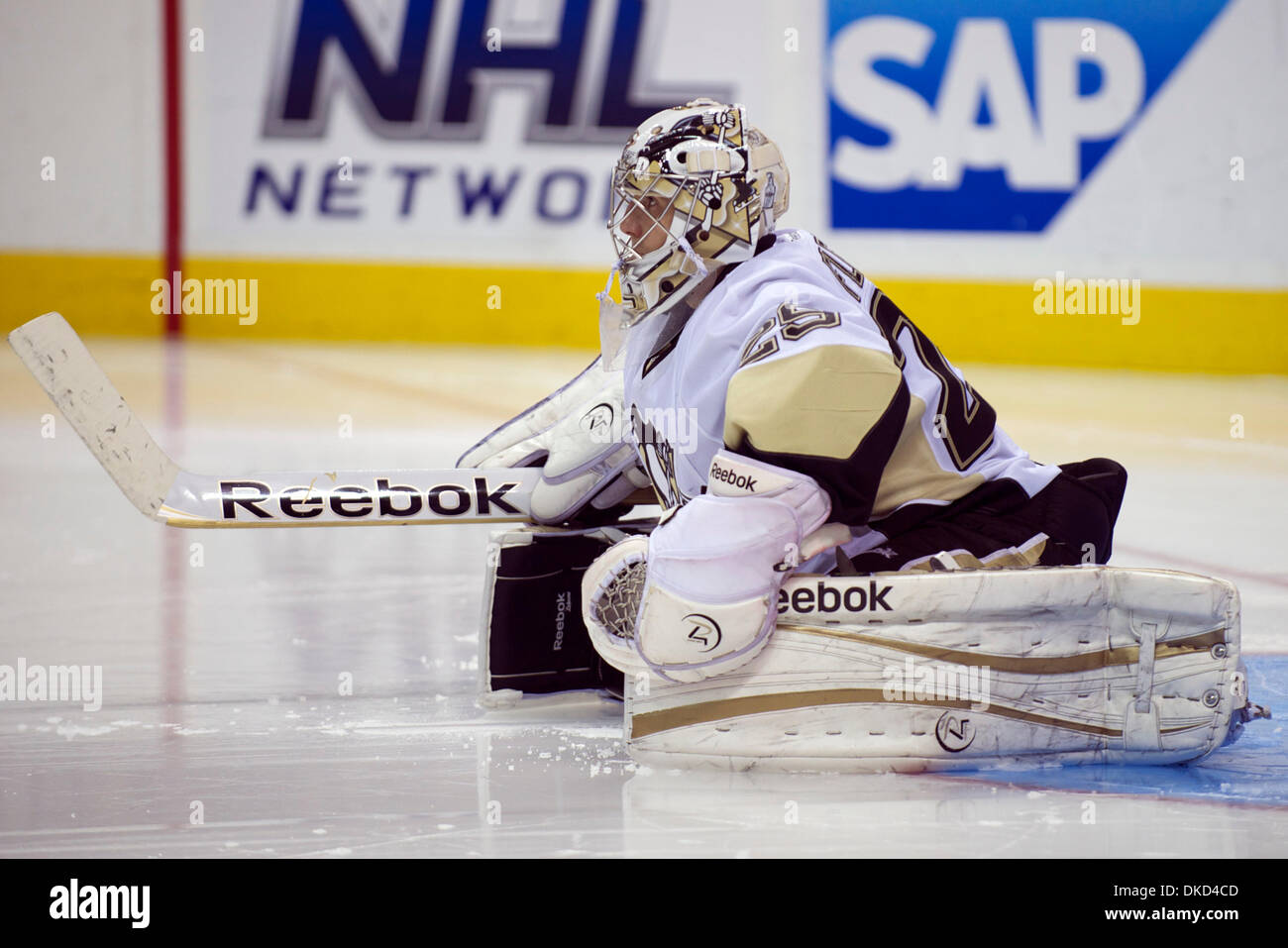 Marc andre fleury shootout hi-res stock photography and images - Alamy