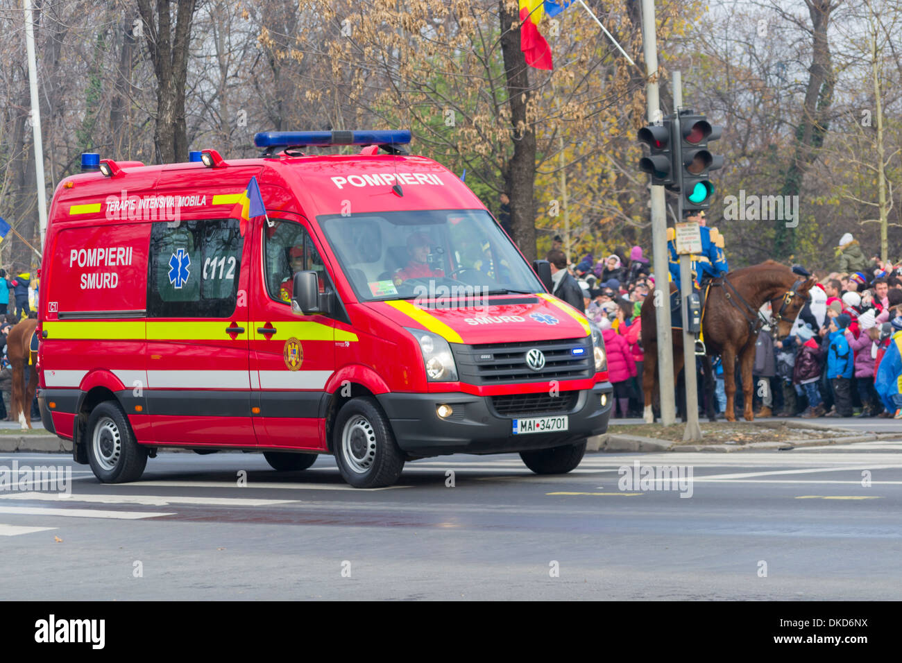 Emergency rescue service (SMURD) Volkswagen Crafter ambulance ...