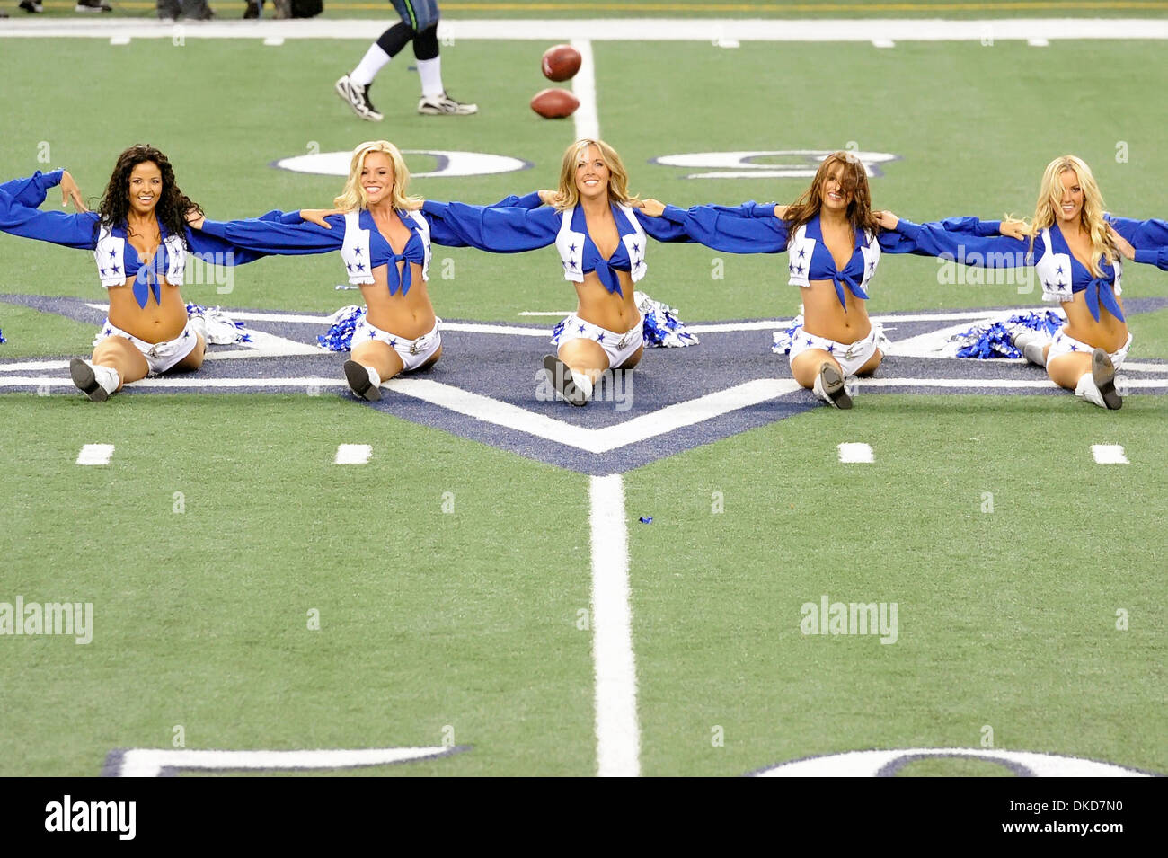 Cowboy face off hi-res stock photography and images - Alamy