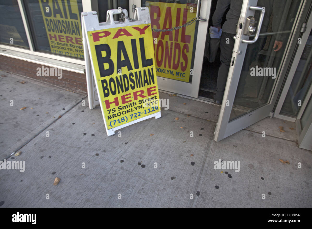 Bail bondsman hi-res stock photography and images - Alamy