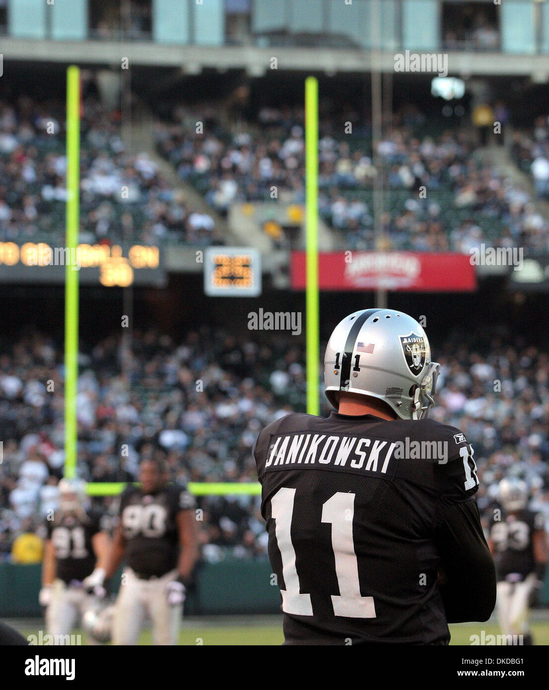 Dec 03, 2006; Oakland, CA, USA; Oakland Raiders kicker SEBASTIAN ...