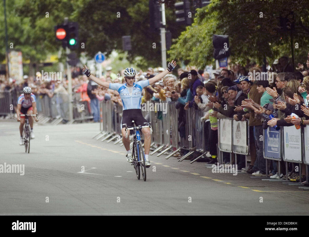 Dec 03, 2006; Christchurch, New Zealand; MARK RYAN of Timaru raises ...