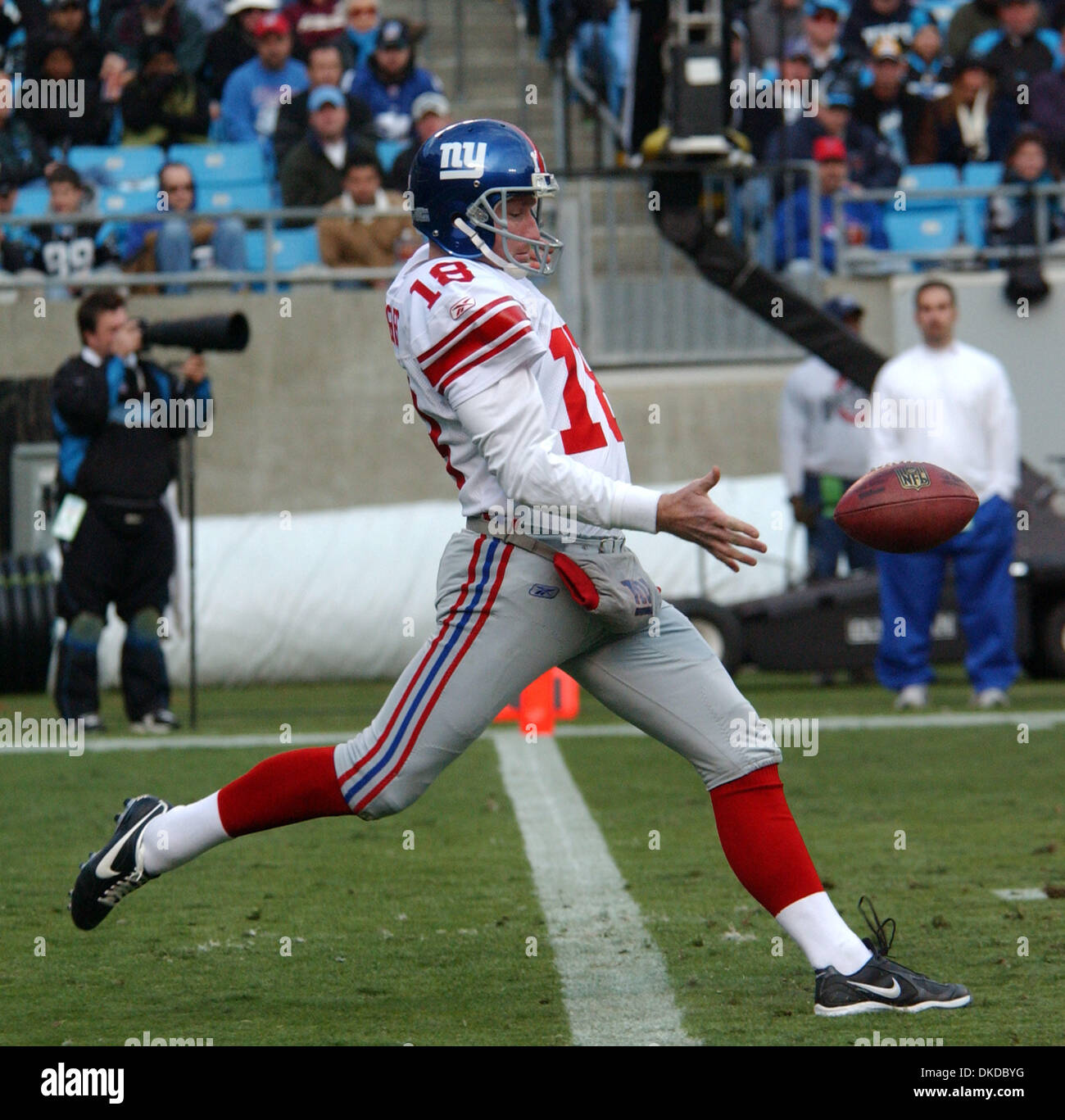 Dec 10, 2006; Charlotte, NC, USA; NFL Football: New York Giants Punter ...