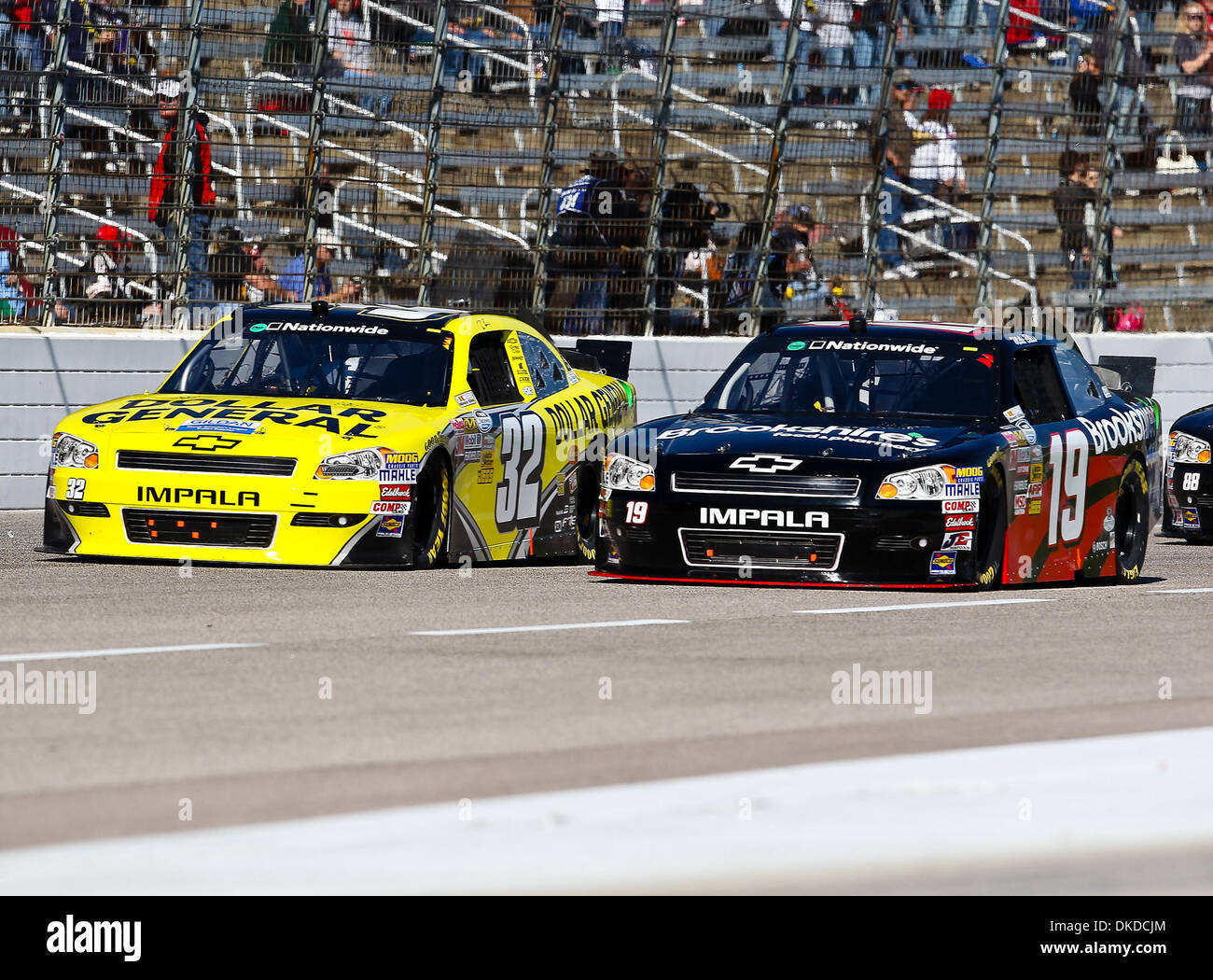 Driver brian vickers during nascar hi-res stock photography and images ...