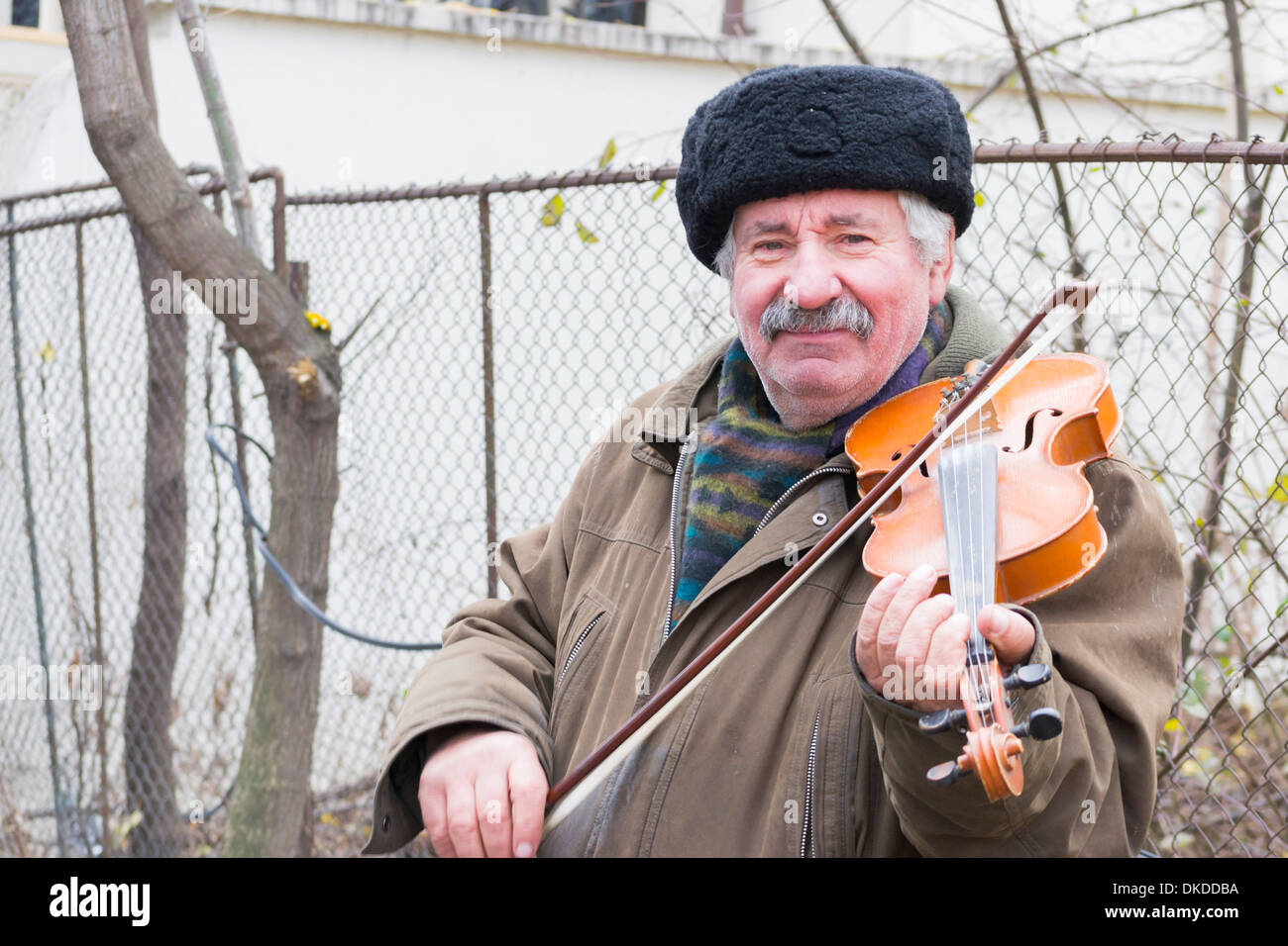 Street violin player, December 1st, Parade on Romania's National Day ...