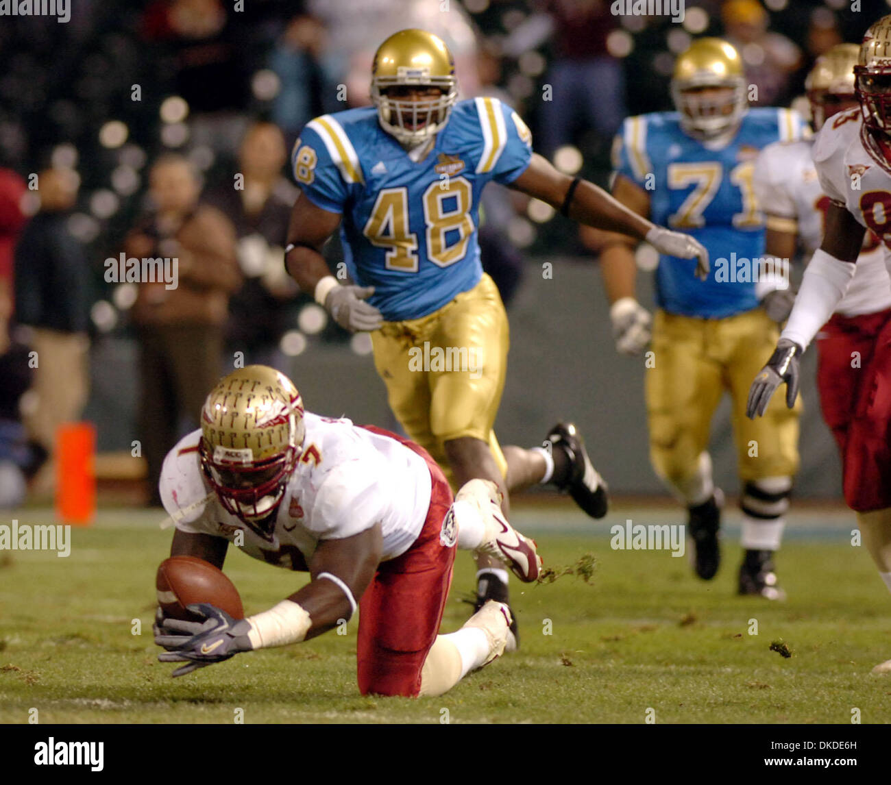 Dec 27, 2006; San Francisco, CA, USA; Florida State's BUSTER DAVIS ...