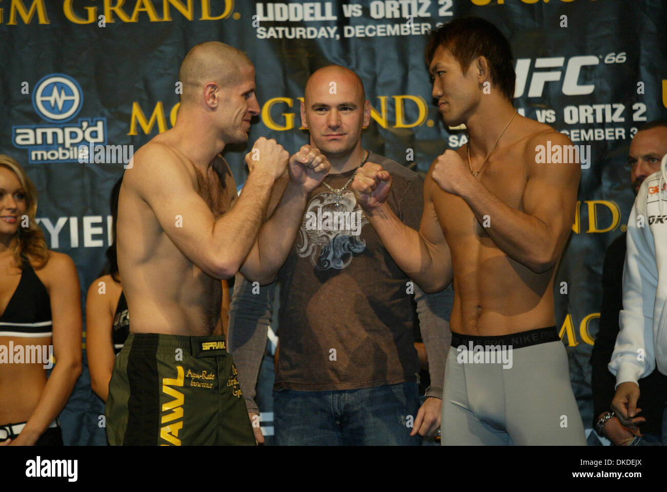 Dec 30, 2006; Las Vegas, NV, USA; RORY SINGER ( Left) faces his ...