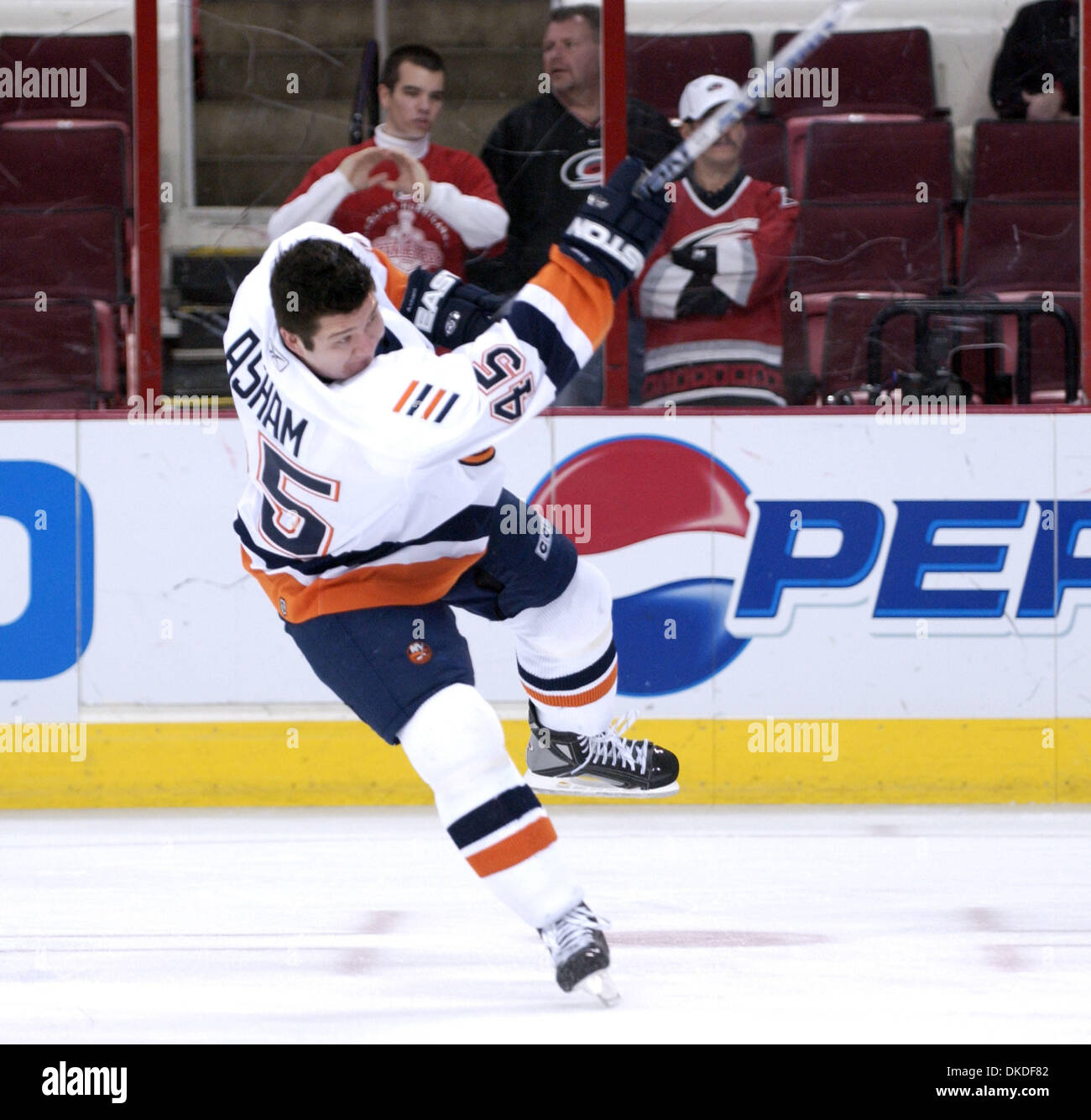 Jan 06, 2007; Raleigh, NC, USA; New York Islanders ARRON ASHAM during ...