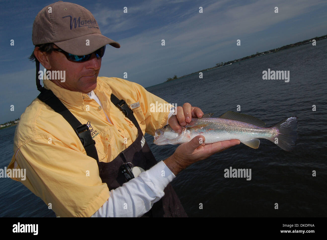 Jan 09, 2007; Port St. Lucie, FL, USA; Guide MIKE HOLLIDAY shows a ...
